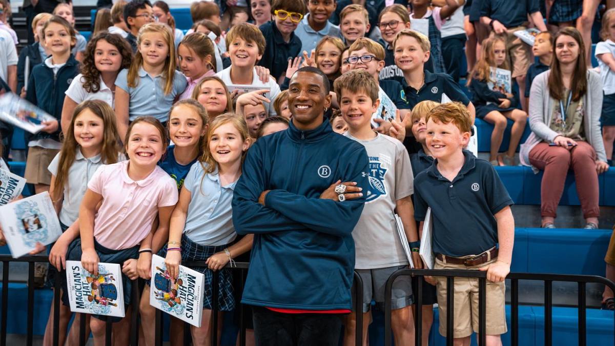 Malcom Mitchell Visits Brookstone